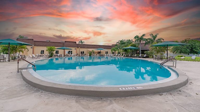 Pools – Kings Point Tampa Bay